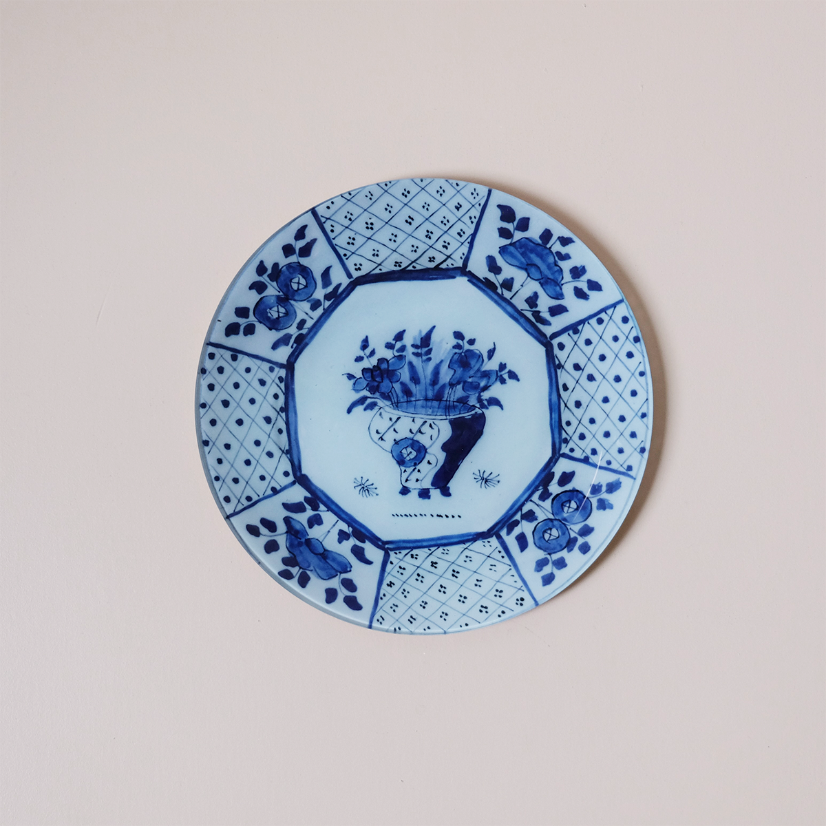 10" Round Dish, Delft #2 – Holliday