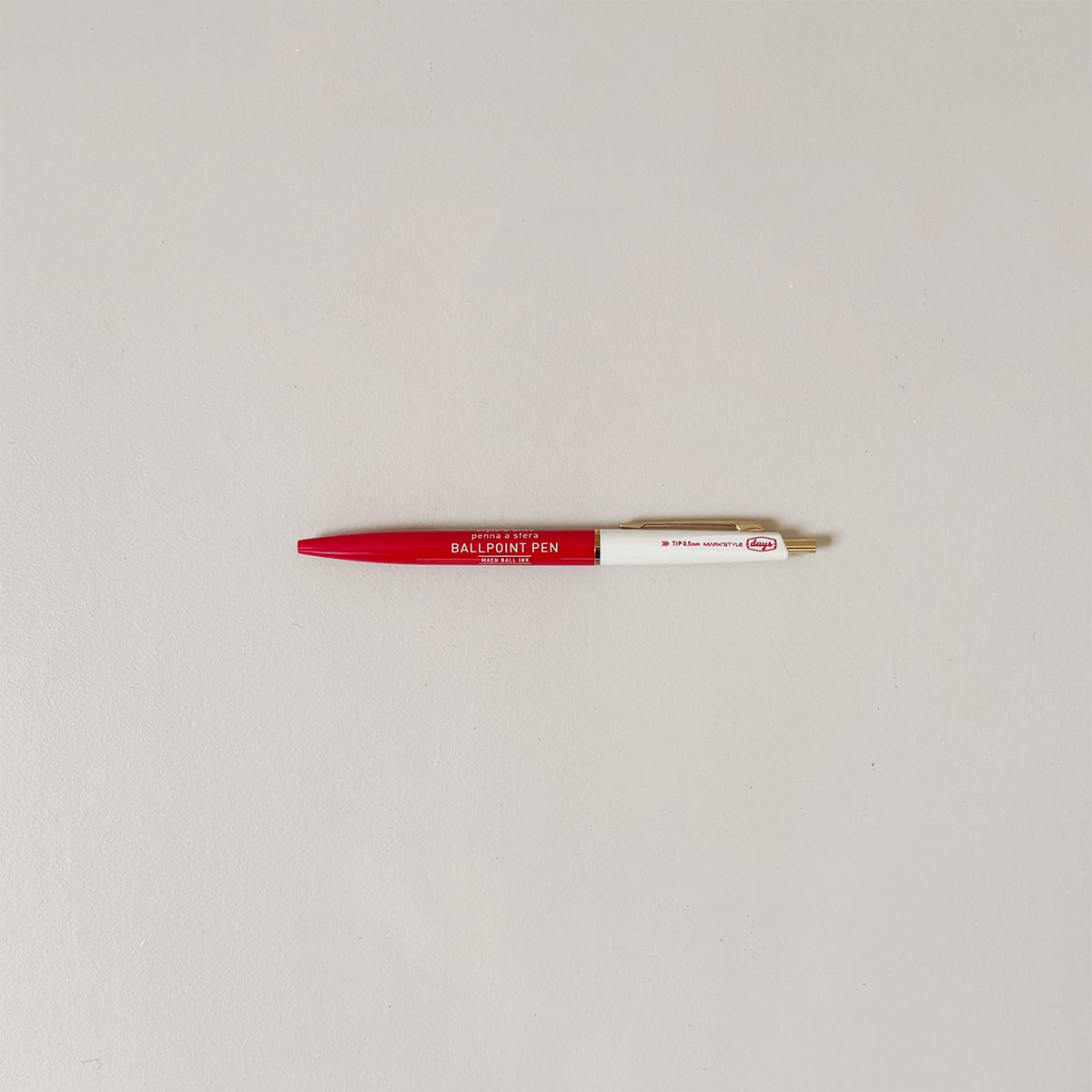 Days Mach Ballpoint Pen Red/Beige – Holliday